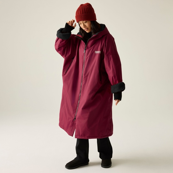 Adult's Waterproof Changing Robe - Dark Maroon | Regatta